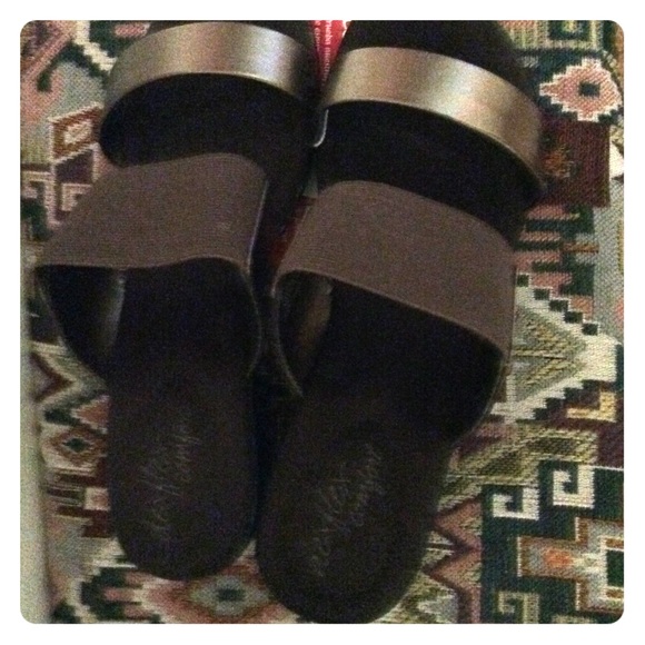 dexflex comfort | Shoes | Dexflex 8w Bronze Slip On Sandal 2 2 Wedge ...
